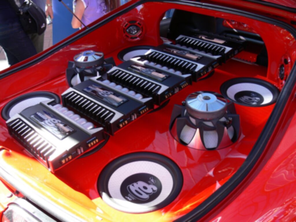 How to Choose the Best Car Amplifier (2026 Review) - ElectroGuide.co.uk